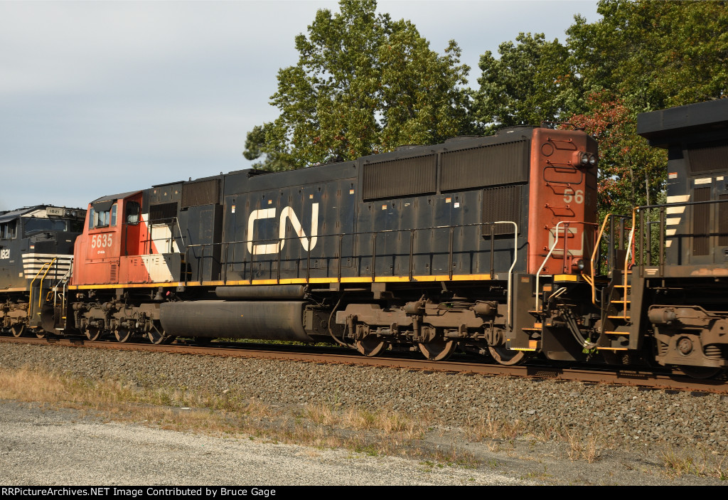 CN 5635